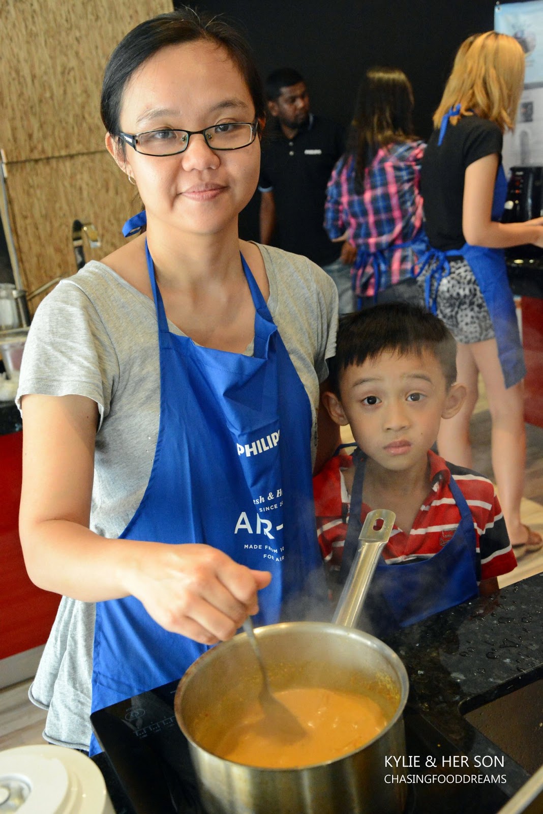 CHASING FOOD DREAMS: Christmas Cooking with PHILIPS and Chef Zam