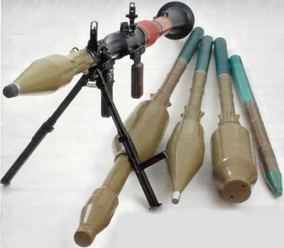 Kiến thức quân sự: SÚNG CHỐNG TĂNG VÁC VAI 40mm RPG-7V1 (B41)