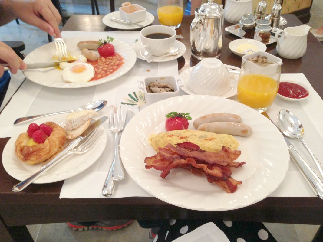 Awesome Staycation Deal at Raffles Hotel Singapore