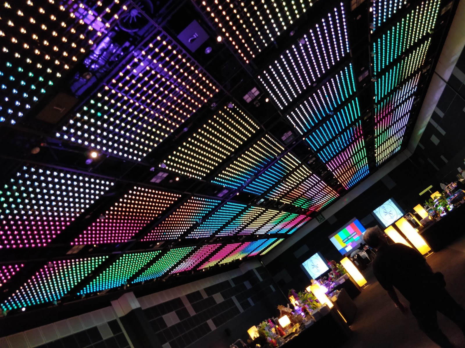 Suntec Dinner and Dance 2017 – Emcee Richard Style