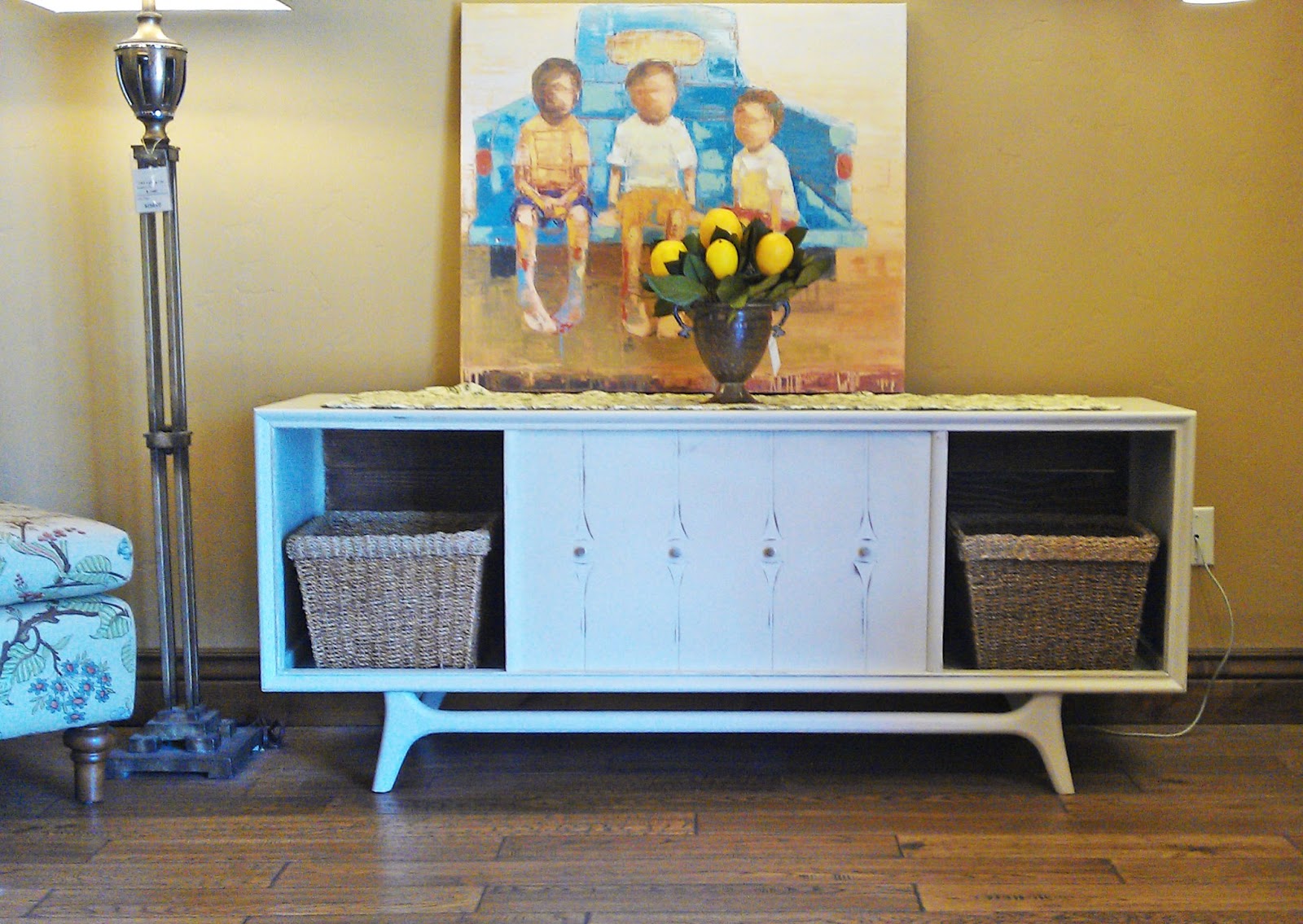 Antique Recreation: Repurposed Stereo Console