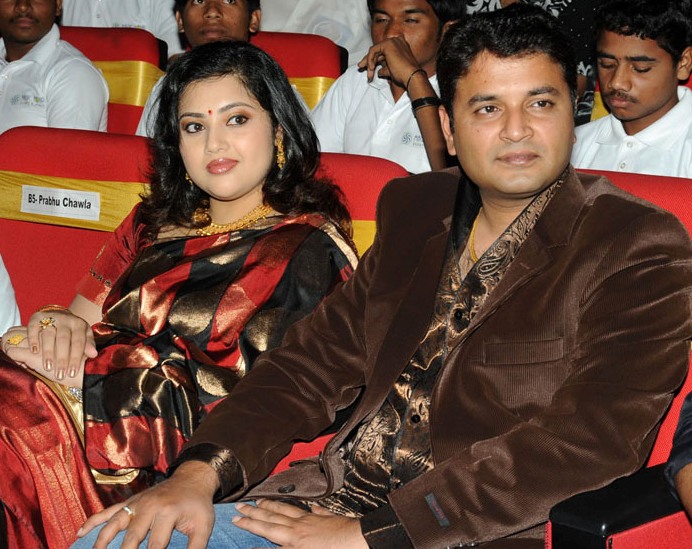Indian Celebs: Actress Meena spotted with her husband