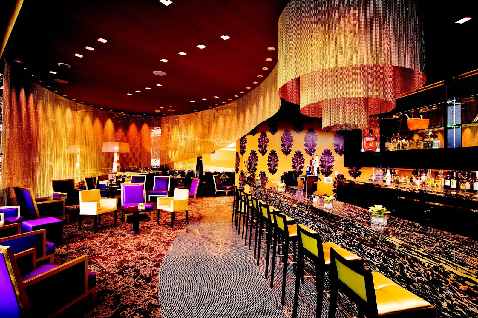 HOTELERIA Y TURISMO: INSTALACIONES