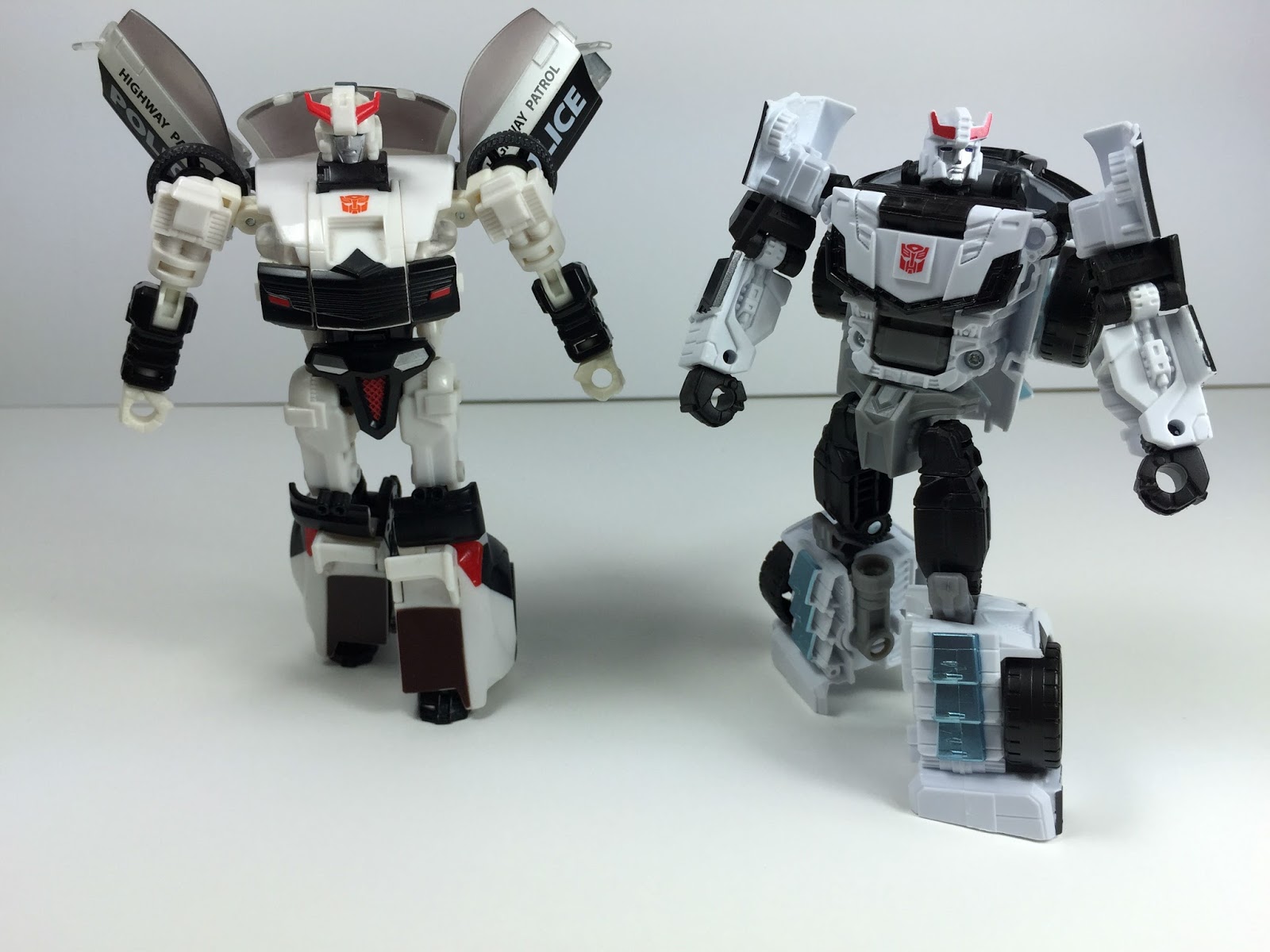 Masterforce UK: Transformers Combiner Wars Prowl Review