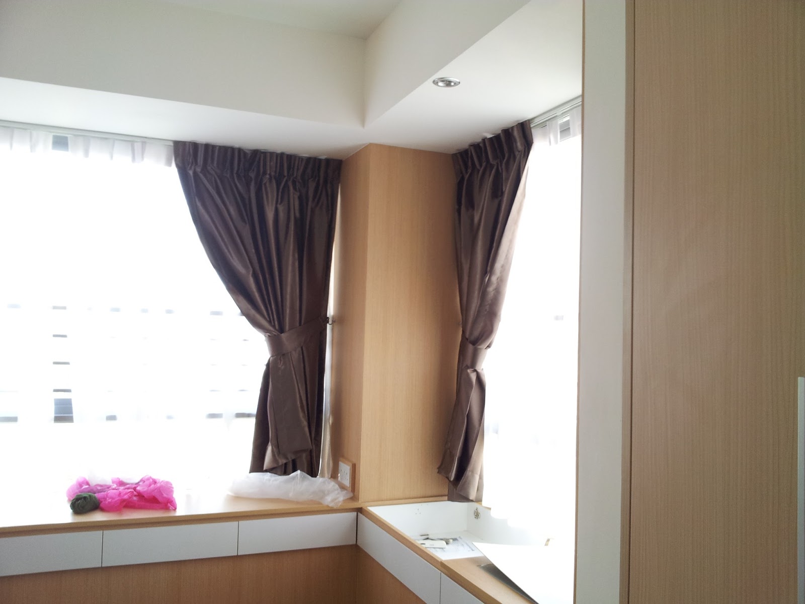 Somewhere Over the Rainbow: Path to a HDB Tai-tai: Curtains & Blinds