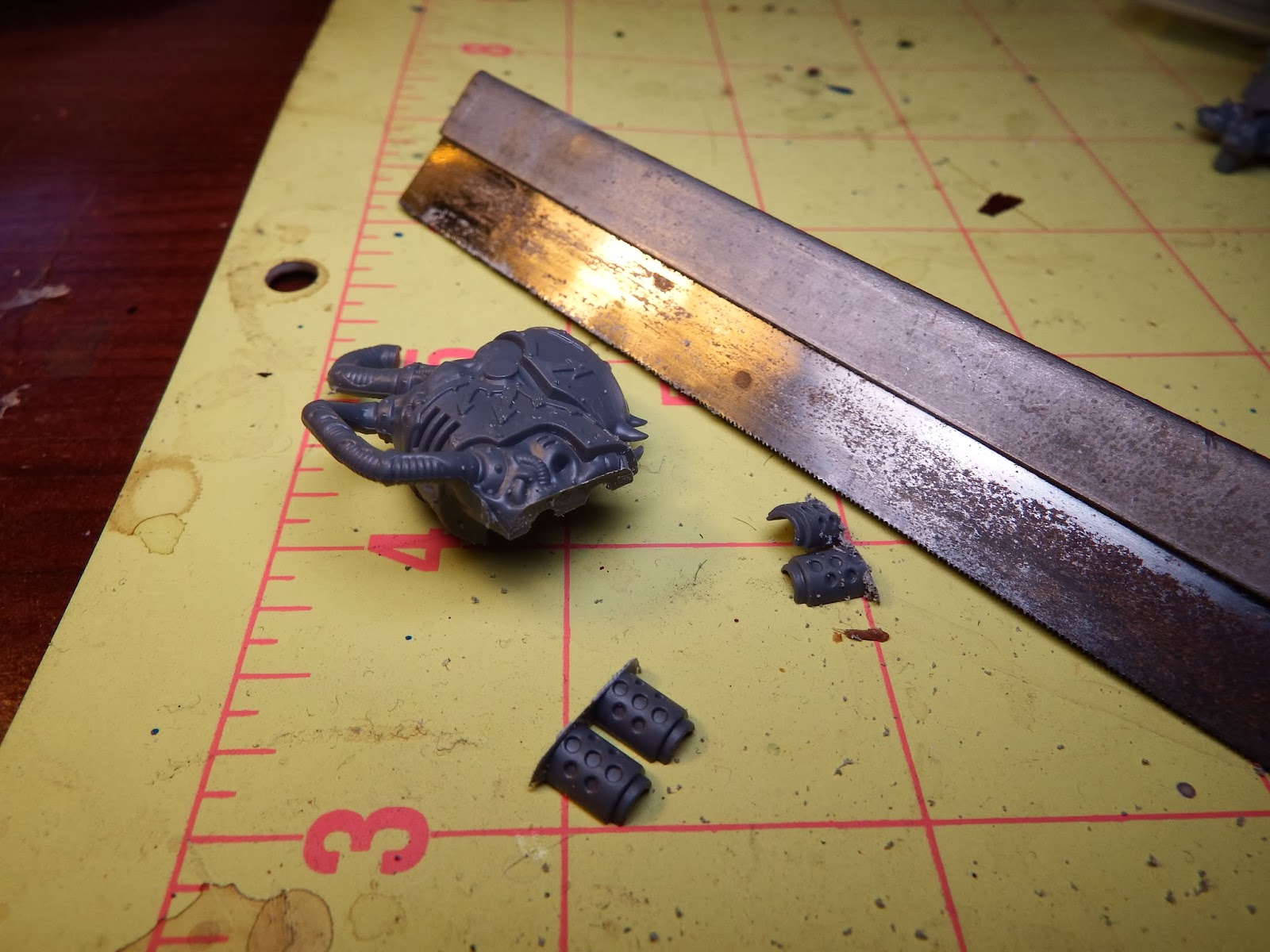 White Metal Games: How To: Right handed Power Fist Conversion for Chaos ...