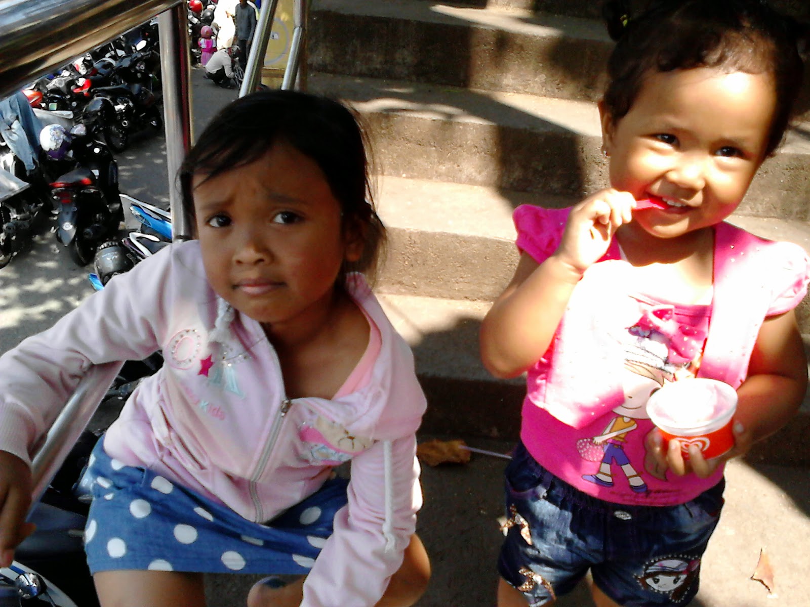 Bokep anak kecil baju biru