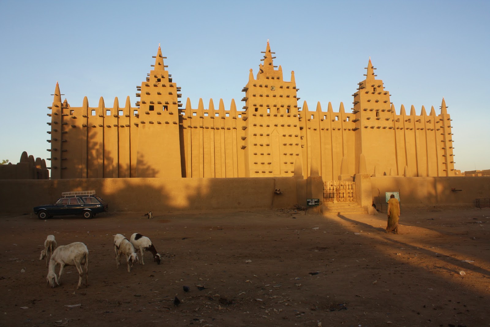 Daplane Datrain Dakar: Djenne and Toka: A Love Story