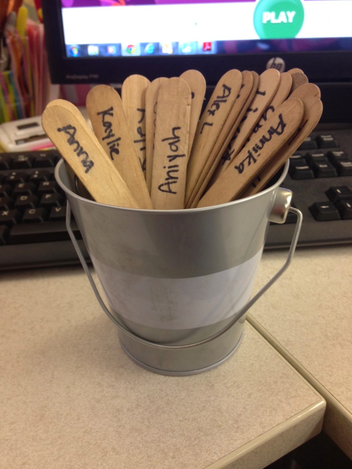 Second Grade Smartypants: Bright Ideas Link Up Dismissal Sticks