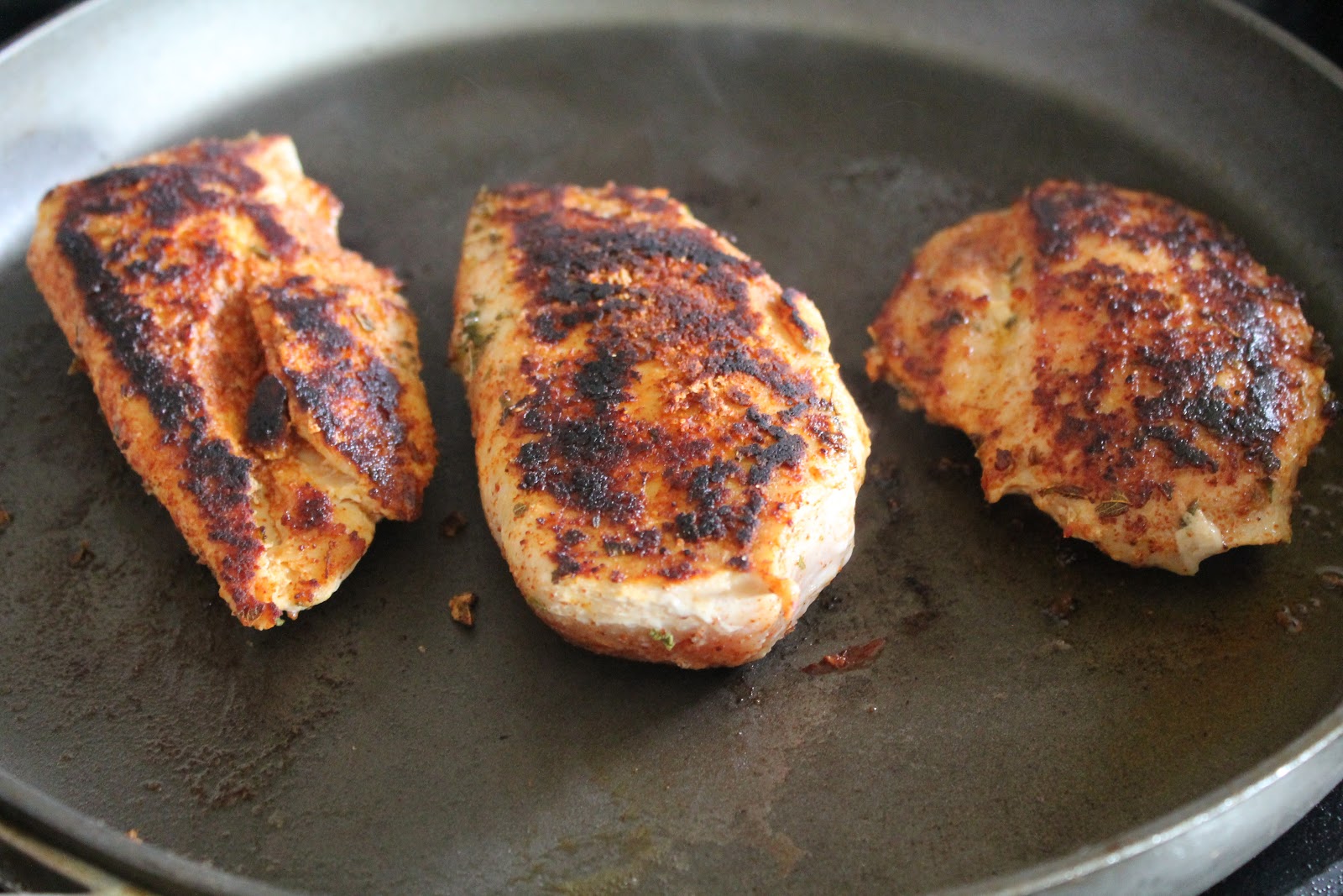 Mrs. Schwartz's Kitchen: The BEST Queso and Spicy Mexican Chicken