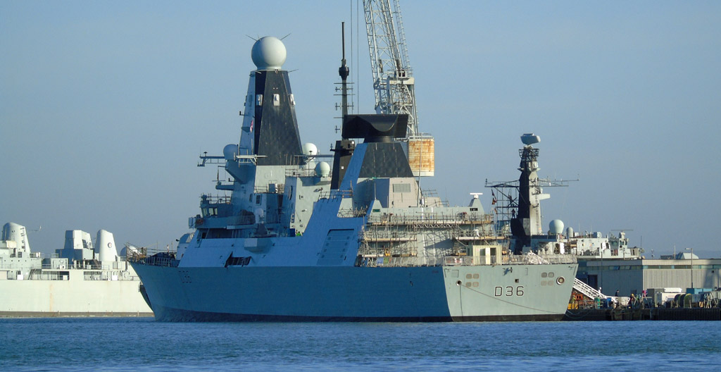 Clyde Naval Gazing: HMS Defender