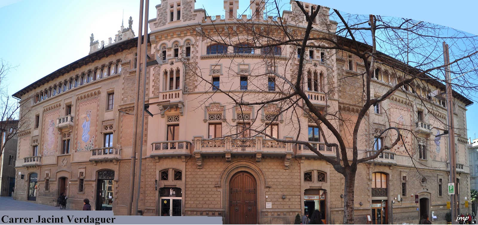 TOT PASSEJANT: Casa Comella. Vic