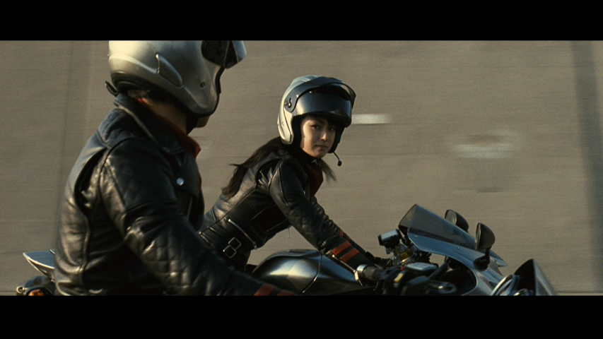 映画『WILD SEVEN』の見どころは深田恭子の普遍の美である