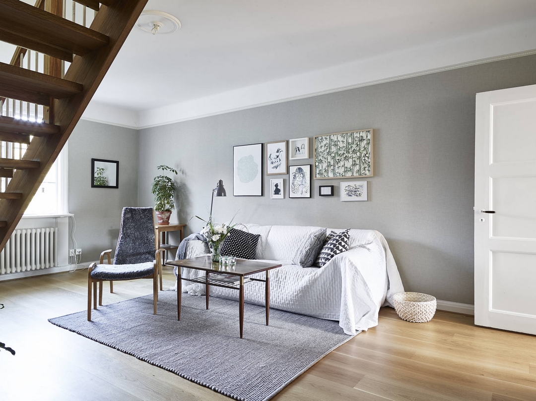 découvrir l'endroit du décor : SUR LES MURS GRIS