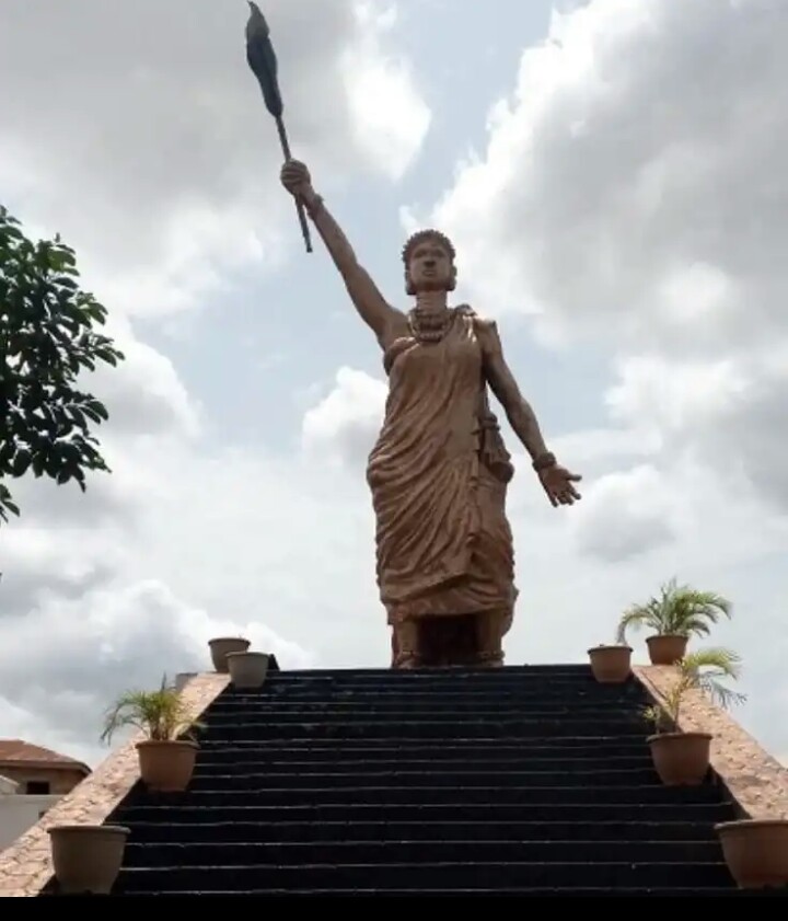 STORY STORY !!! QUEEN MOREMI AJASORO OF ILE IFE