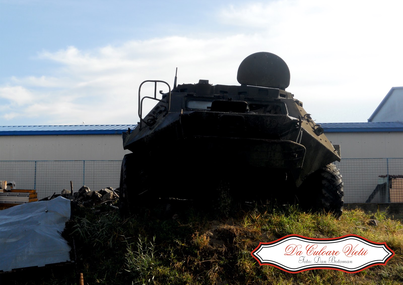 Da Culoare Vietii: Un transportor blindat in curtea unei societati ...