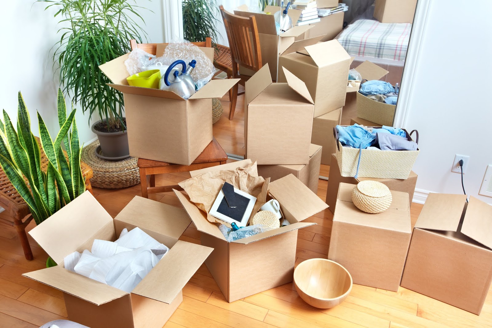 How To Stay Organized When Unpacking Your New Home | Views and More