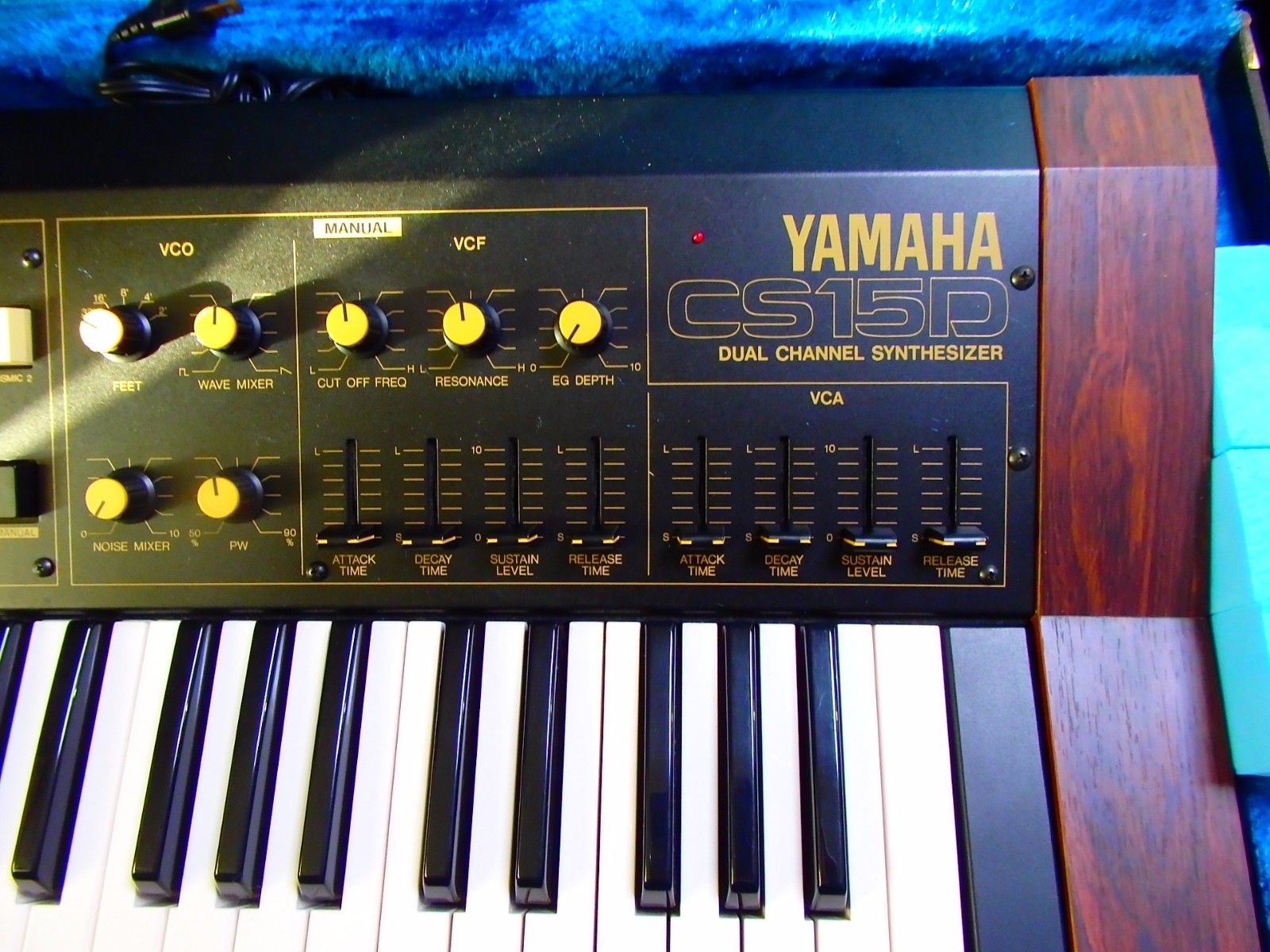 MATRIXSYNTH: Yamaha CS-15D Synthesizer Keyboard w/ HARD CASE