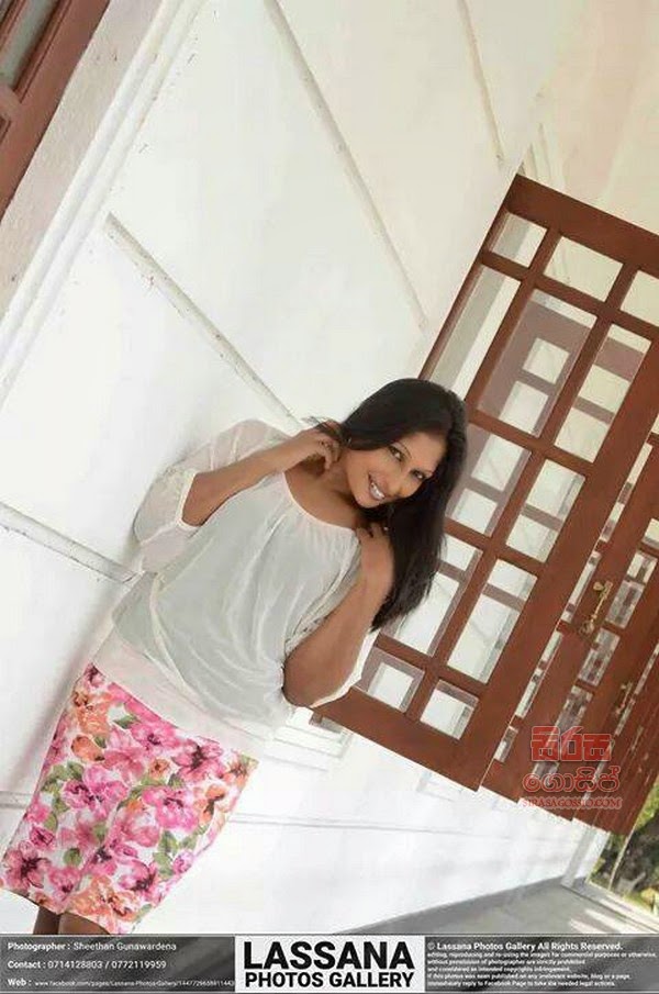 Dilki Liyanage Photo Collection