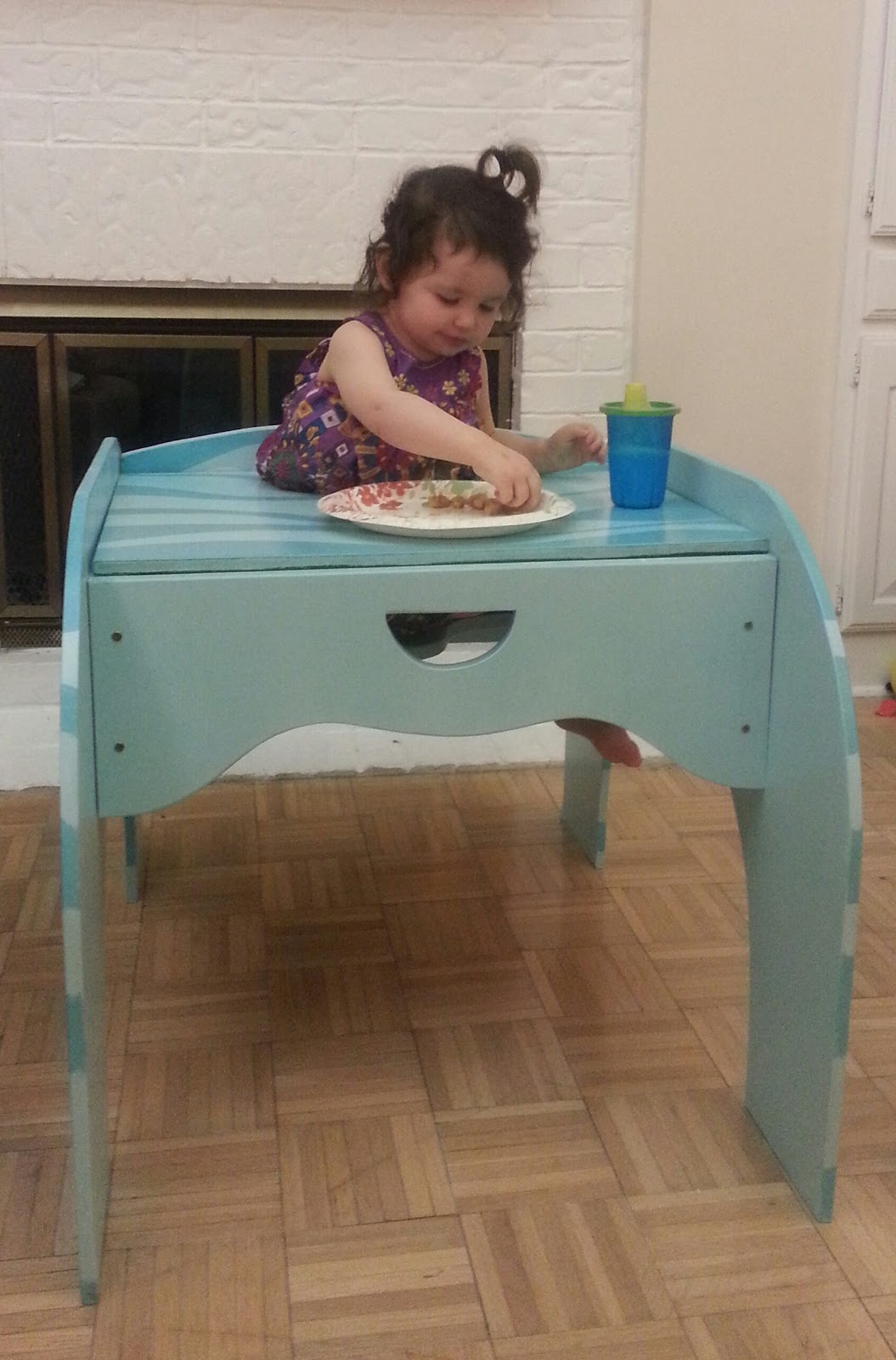 "Hip" Chick: Ivy Rose Spica Chairs