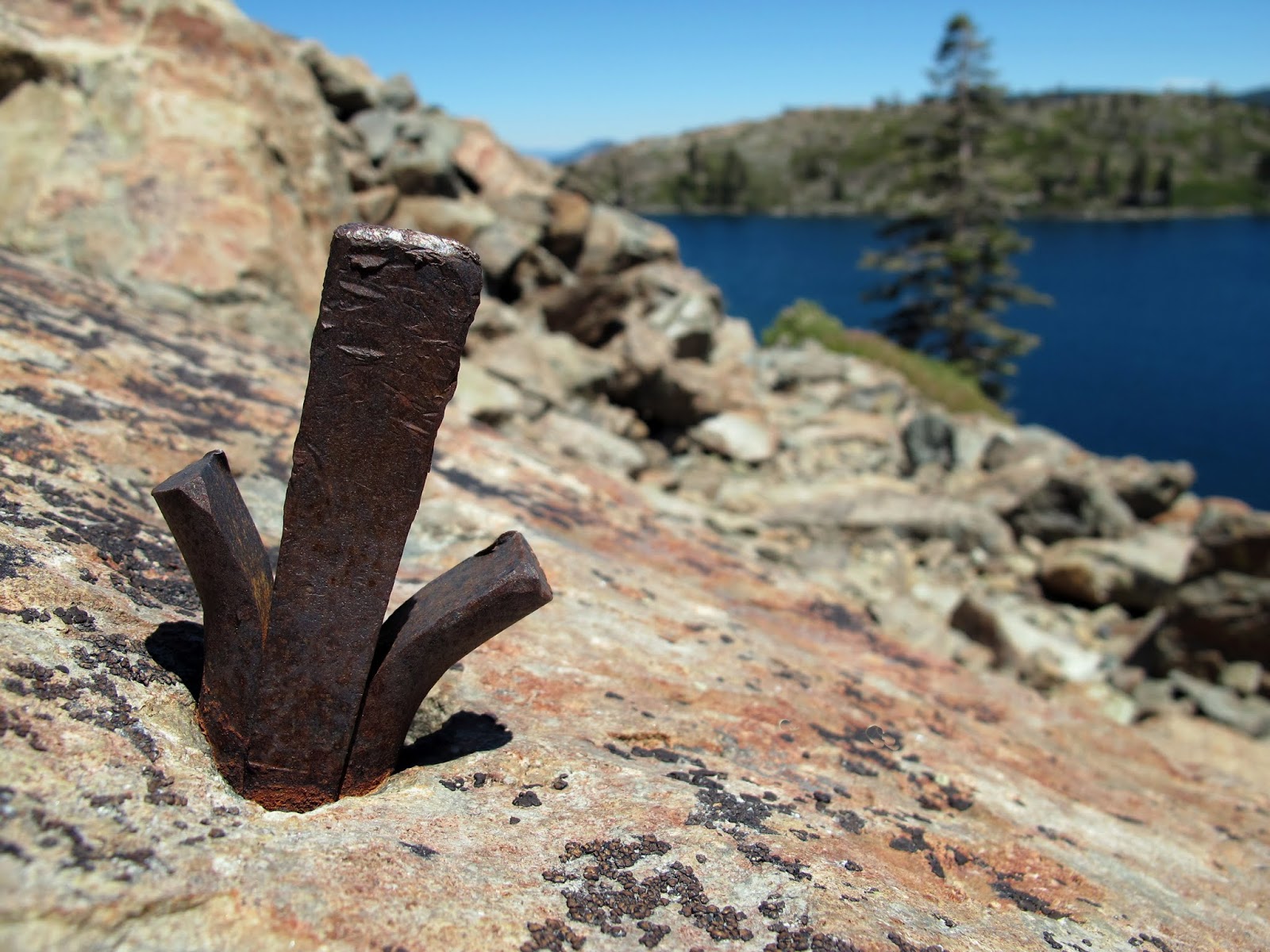 Yuba Trails and Tales: STACKED ROCK WALLS IN YUBA RIVER COUNTRY