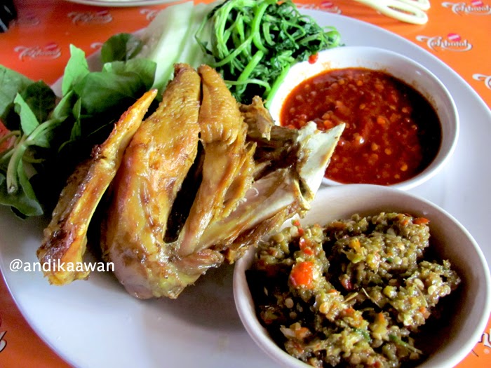 50 Tempat Kuliner Jogja: Ayam Goreng Mbah Cemplung