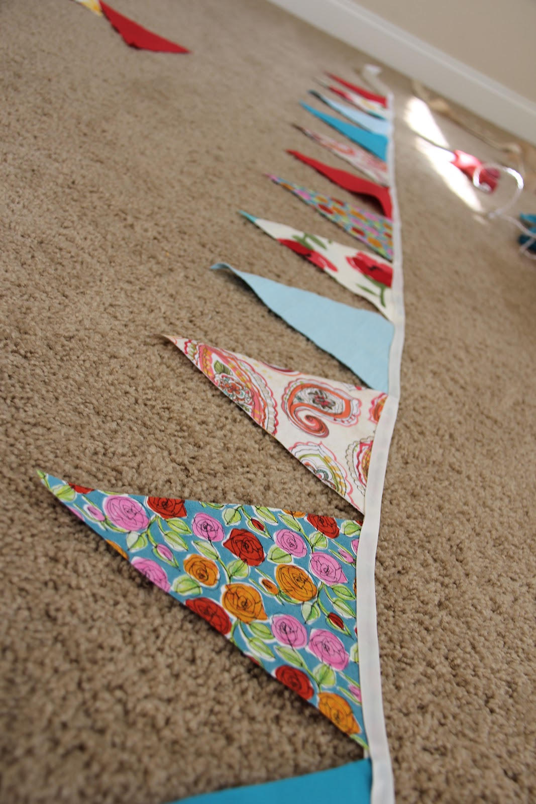 The Chronicles of Ruthie Hart: DIY No Sew Bunting