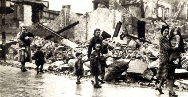 World War II at Home in Britain Through Breathtaking Historical ...