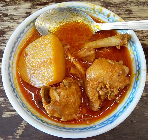 (Eat to Live) or (Live to Eat): WG Baba Low Mee Siam