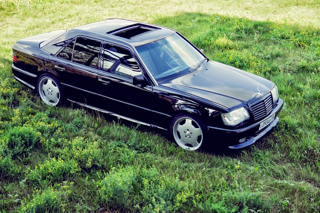 Mercedes-Benz W124 E220 on R18 AMG Monoblocks | BENZTUNING