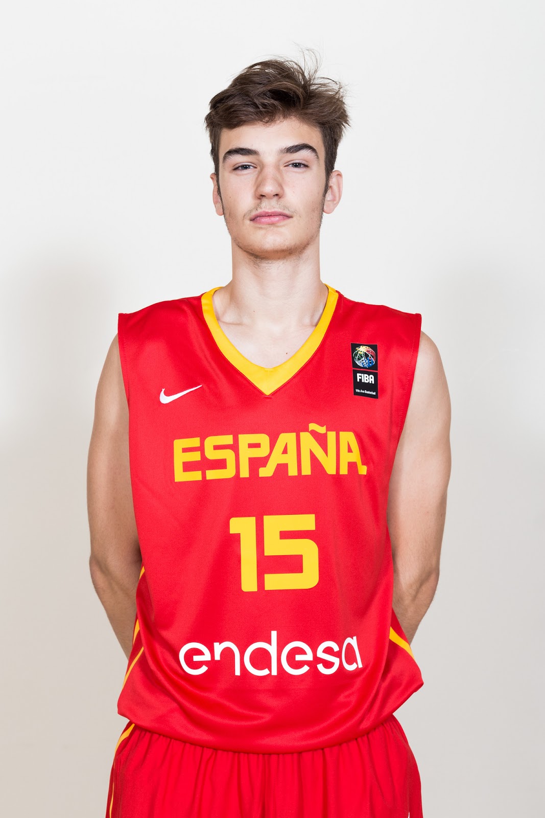 Álex Galán, apuesta de juventud para la pintura de HLA Alicante ...