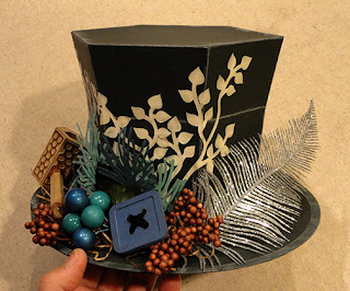 Needles 'n' Knowledge: Frosty's Decorated Top Hat Project