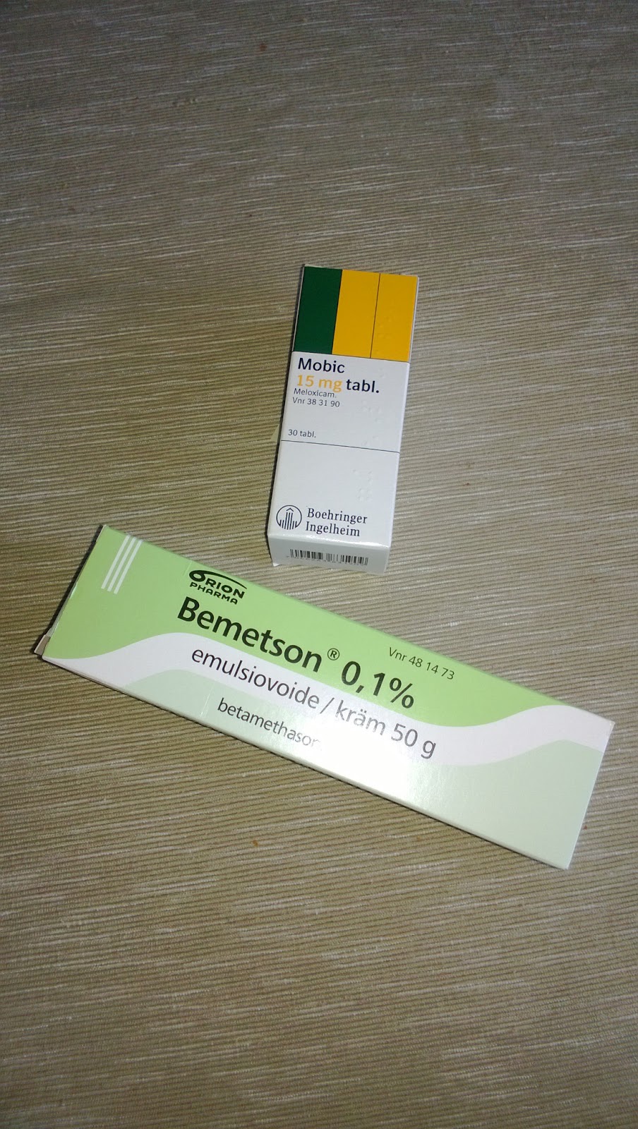 AUTSHH!: ITKU PITKÄSTÄ ILOSTA...