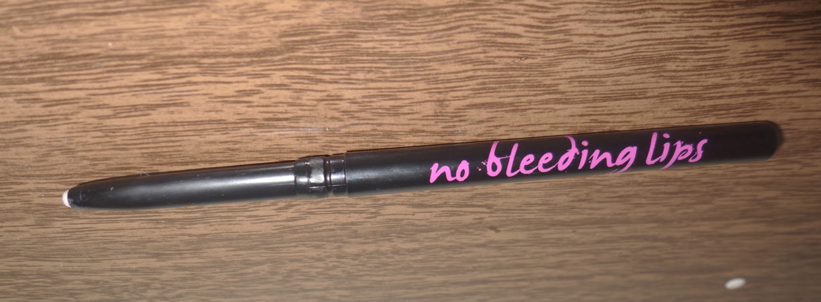 itsboopy: Kate Moss Lipstick Review & No Bleeding Lips