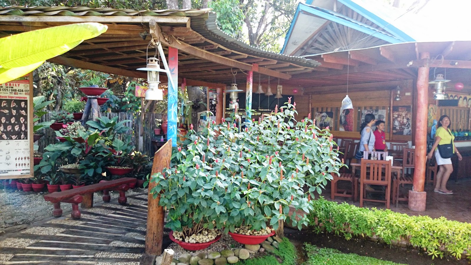 Hari Ng Larga: Ka Inatô Restaurant - Puerto Princesa, Palawan, Philippines