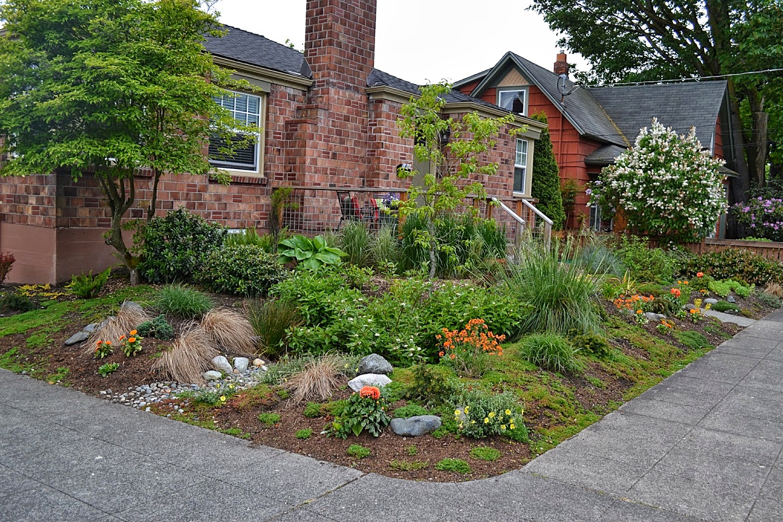 The Outlaw Gardener: Seven Gardens and Two Nurseries in Six Hours; A ...