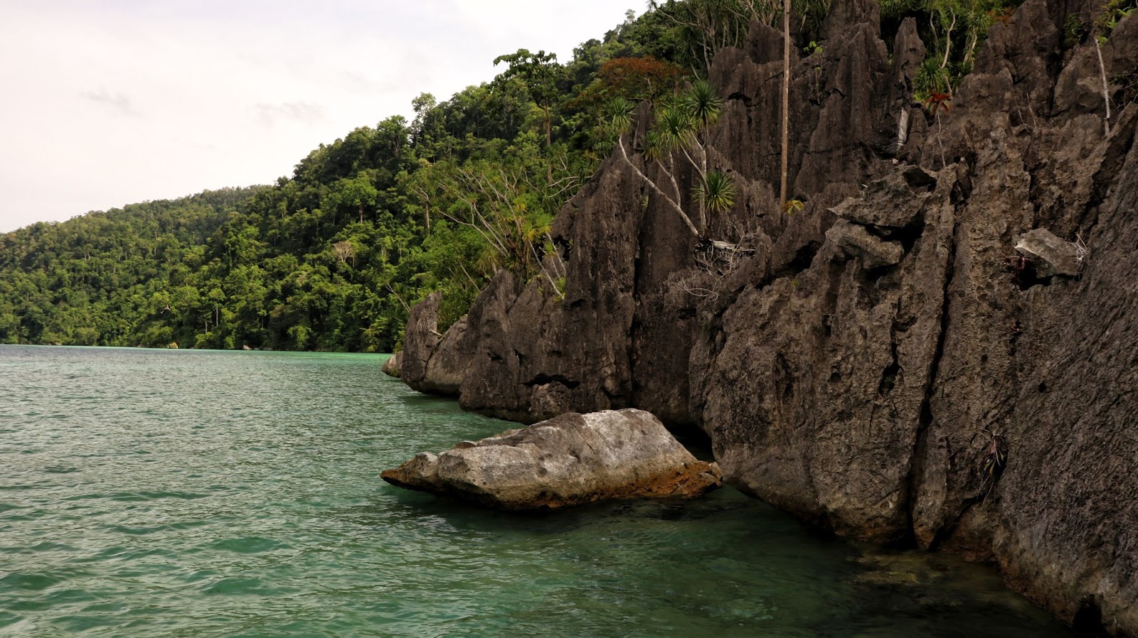 Never Ending Beauty of Sombori-Labengki Part II: Blue Lagoon dan Pantai ...