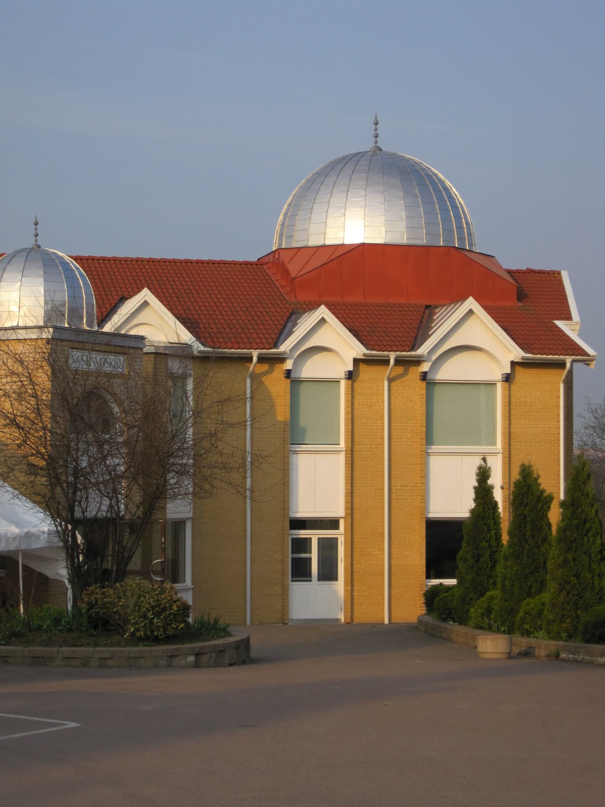 Ahmadiyya Mosques: Nasir Mosque - Gothenburg Sweden