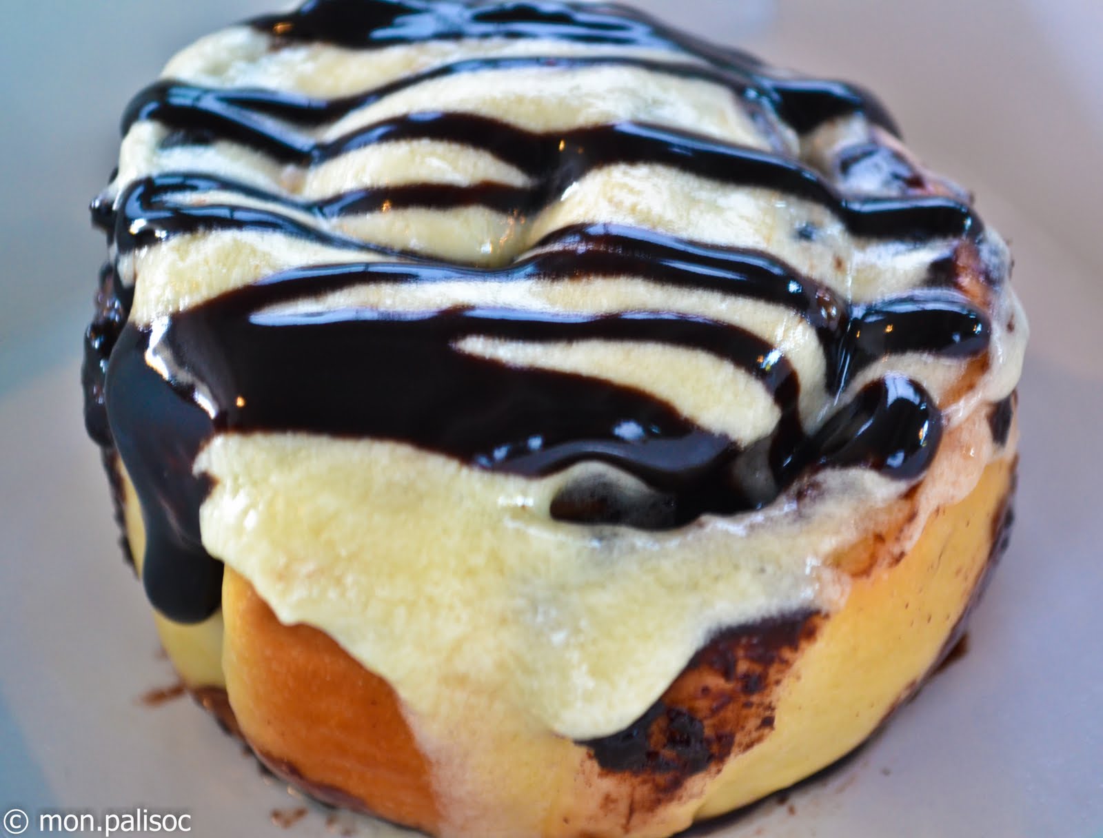 Cinnabon Treats | |foodfanaticph| by clapalisoc