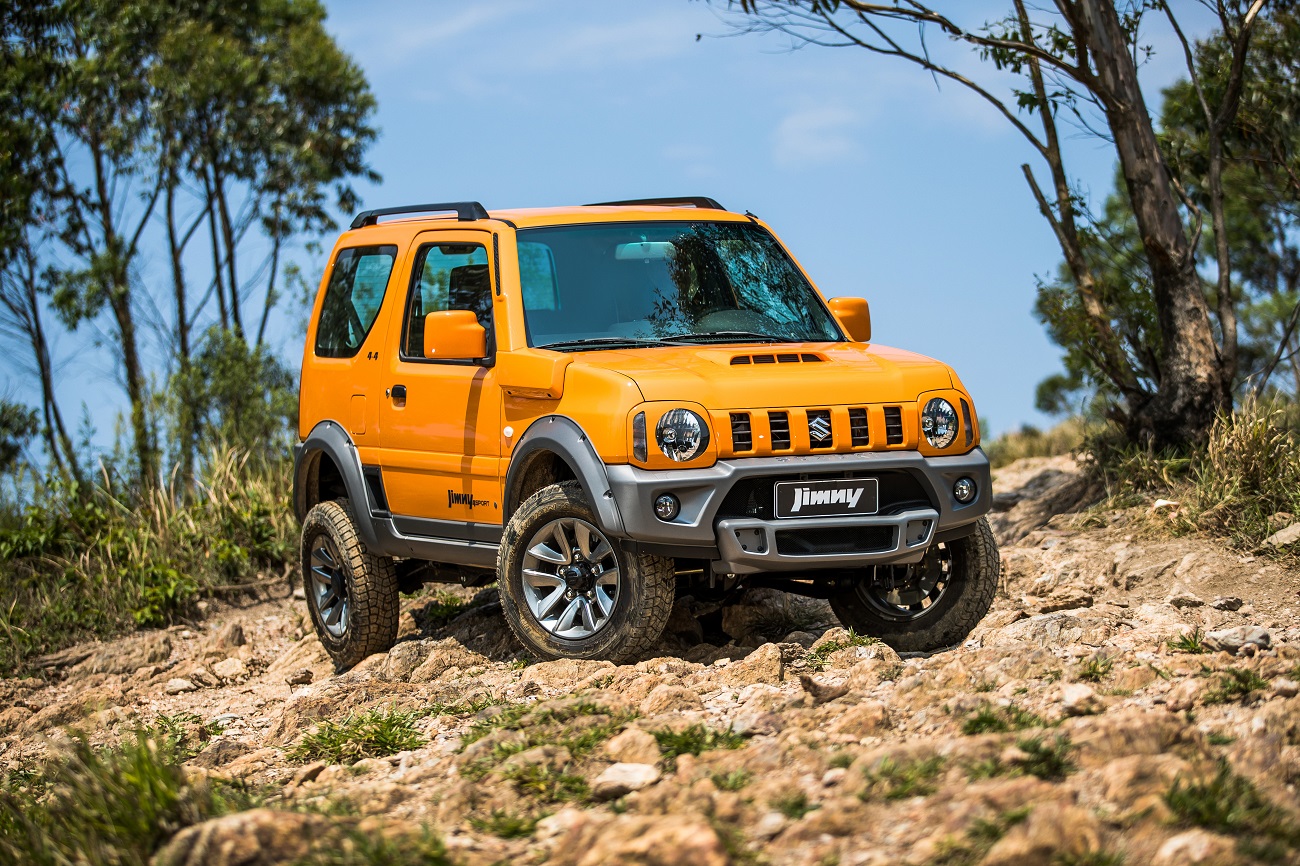 Ippon Suzuki: Suzuki Jimny: SUV compacto com espírito urbano e aventureiro!