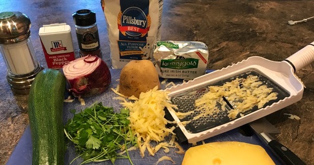 Fresh Figs and Barley: Spontaneous Breakfast Pancakes