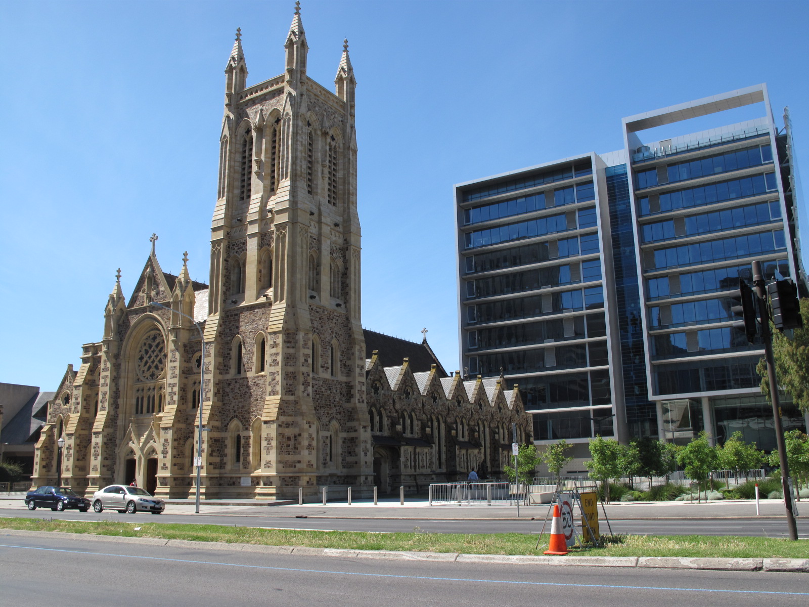 CIENMILBALAS: ADELAIDA AUSTRALIA