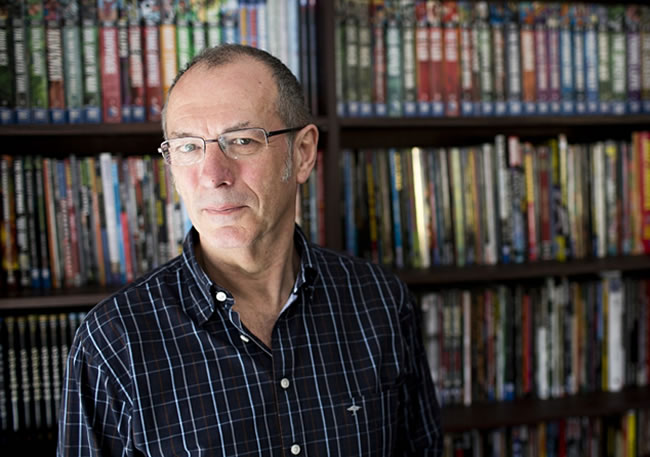 A MOMENT OF CEREBUS: Dave Gibbons