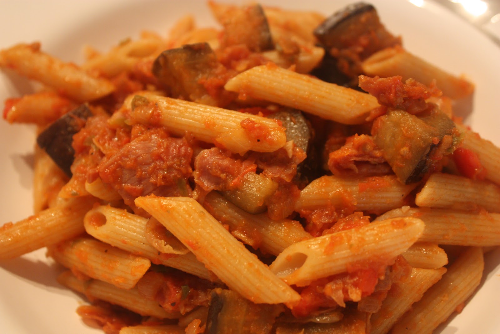 Cookeate: PENNETTE RIGATE INTEGRALE CON SALSA ITALIANA PICANTE