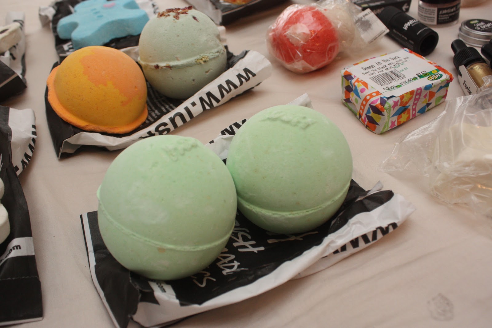 LUNAR ☾ ESCAPE: MY LUSH COLLECTION