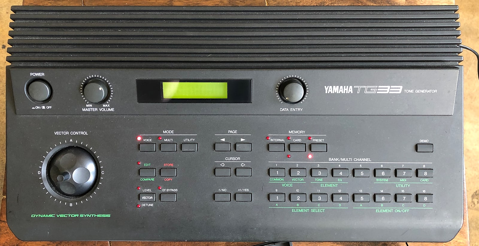 MATRIXSYNTH: Yamaha TG33 Vector Synthesizer Module With Studio and Stage Voice Cards