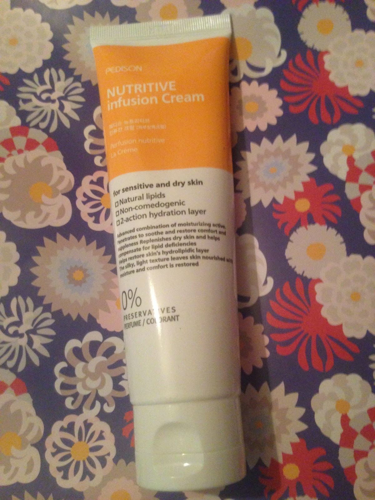 Ljsblogblog: DRY AND SENSITIVE BOX by memebox,