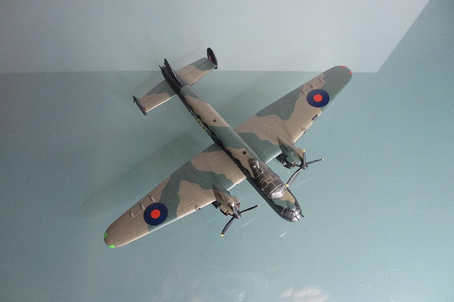 1/144 airbattle: 1/144 Avro Manchester - by Diverse Images