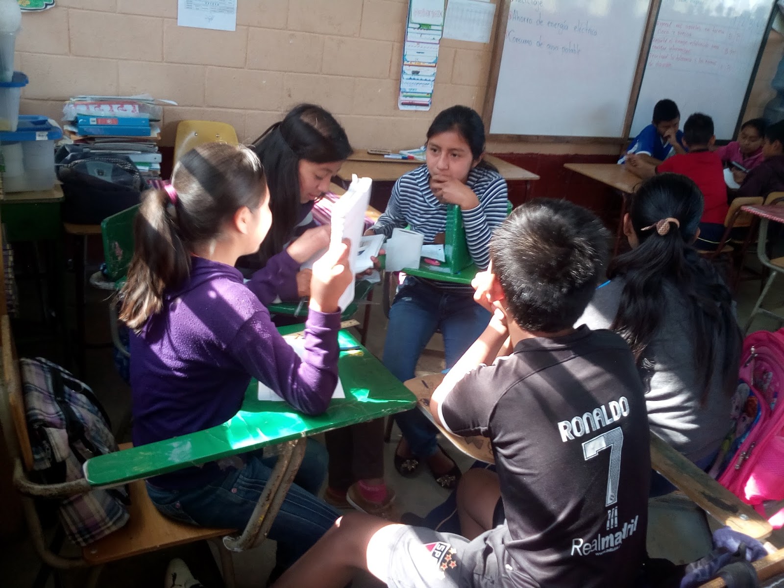 APRENDIZAJE SIGNIFICATIVO: CIRCULO DE DISCUSIÓN GRUPAL