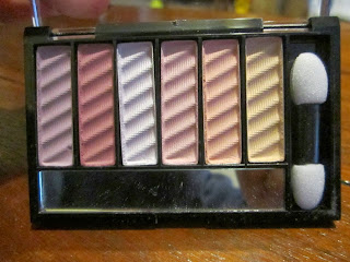 Made up & True : Aziza Cosmetics 6 Pan Eyeshadow Palettes Review